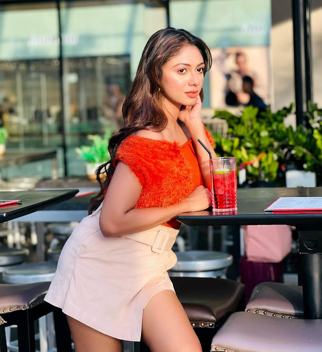 Rashiprabha Sandeepani: The Rising Star of Sri Lankan Cinema and Television - Serendibnews