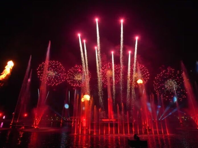 Dubai Shopping Festival Enters Final Week with Free Fireworks, Drone ...